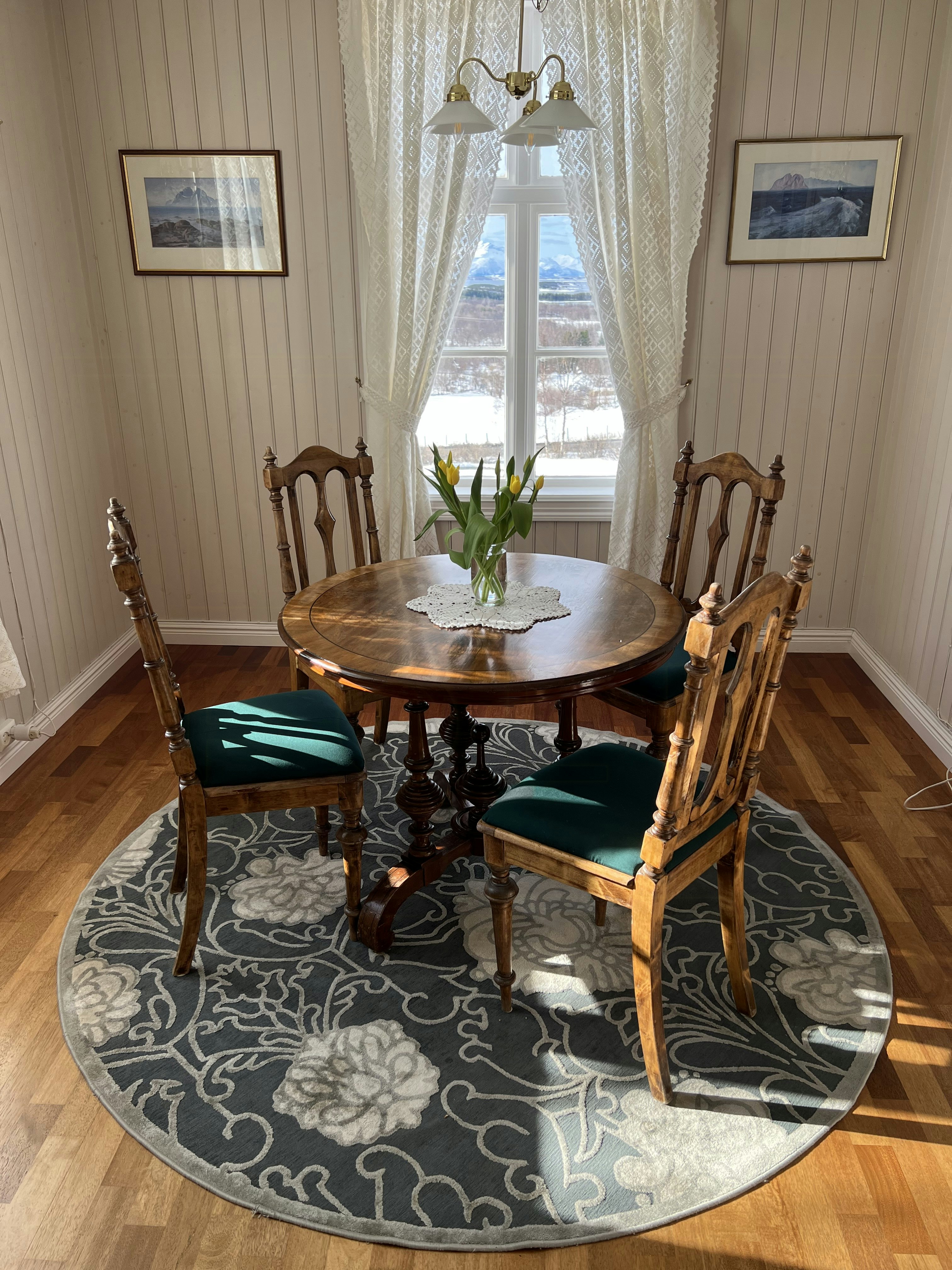 Erleben Sie Hamsuns Nordland von der Hamsun-Hütte in Oppeid aus