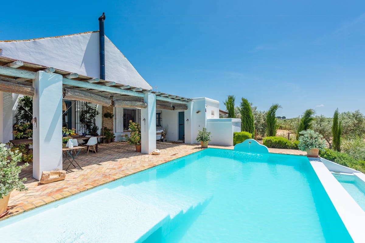 Casa rural con piscina privada cerca de Marchena