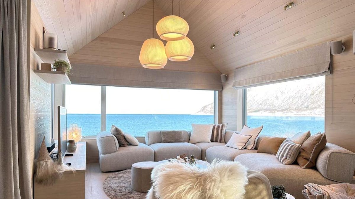 Smuk hytte med sauna og jacuzzi på Senja